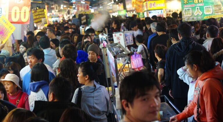 Visiting Shilin Night Market In Taipei, Taiwan For Street Food Guide!