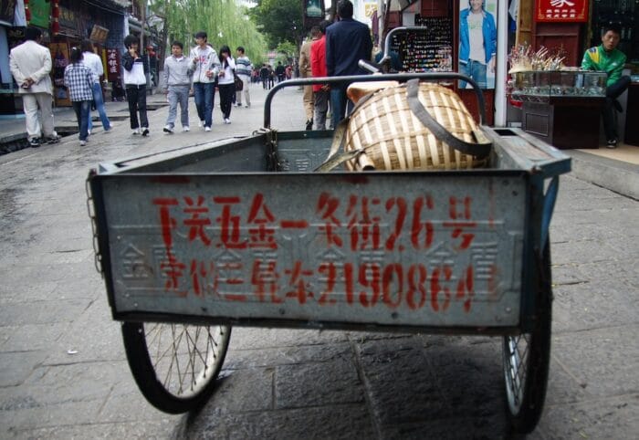 Dali Travel Guide: Top 22 Things to Do, See and Eat in Dali, China