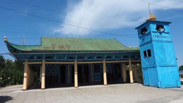 Karakol Travel Guide: Top 15 Things to Do in Karakol, Kyrgyzstan