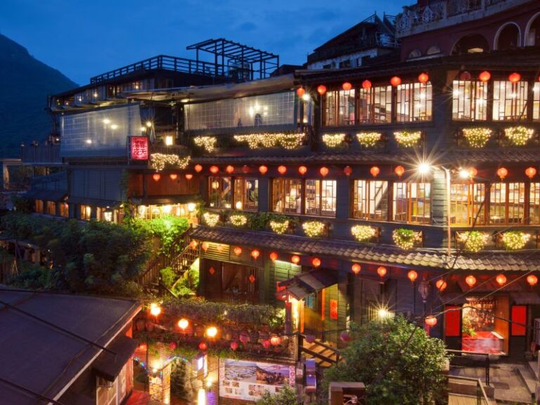 Zhuhai Travel Guide: Top Things to Do, See & Eat in Zhuhai, China